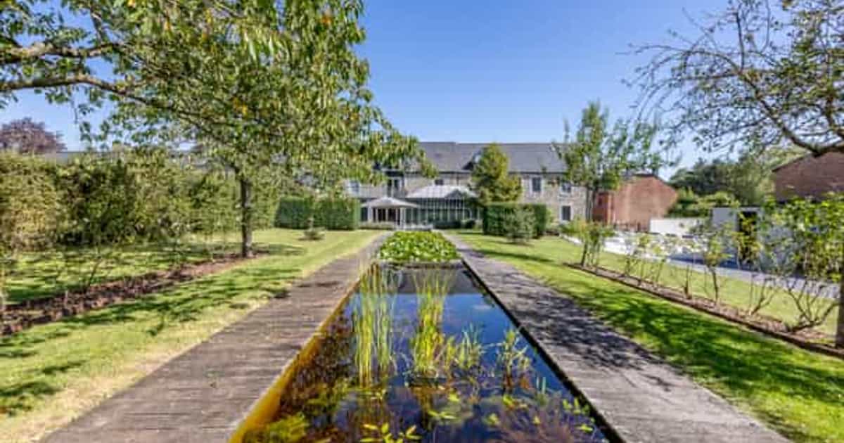 Villa in Lavaux Ste Anne | met verwarmd zwembad | Casapilot