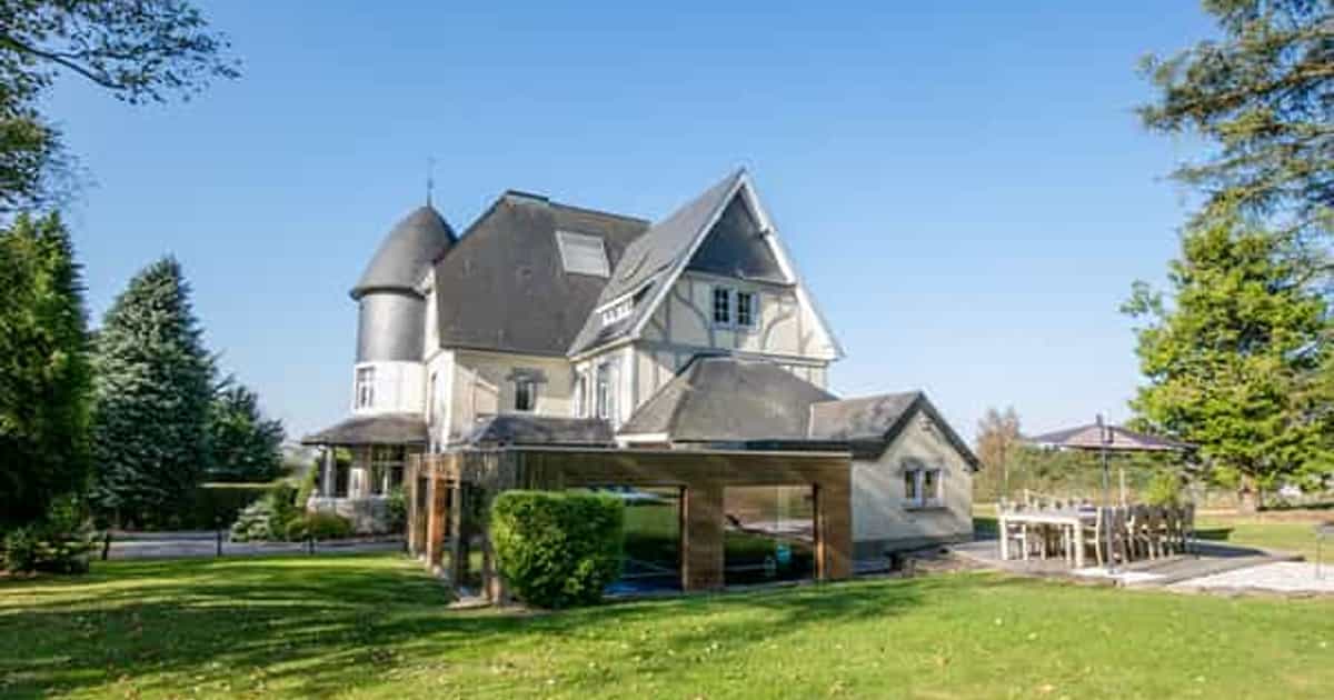 Kasteel in Hockai | met zwembad en spa | Casapilot